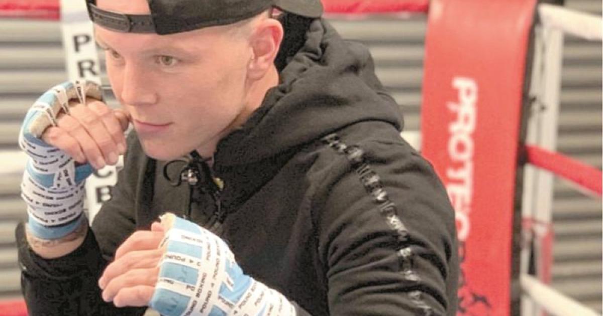 Burnham boxer Ryan Walsh goes pro - Photo 1 of 1 - Slough Express