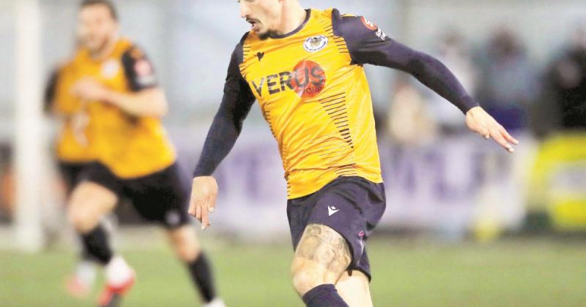 Slough Town frustrated by late goal in 2-2 draw with Farnborough ...