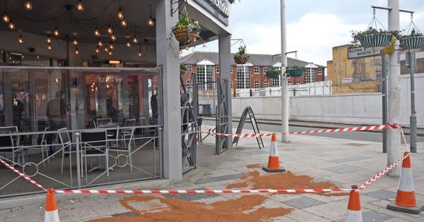 Police call for witnesses following Slough High Street stabbing ...