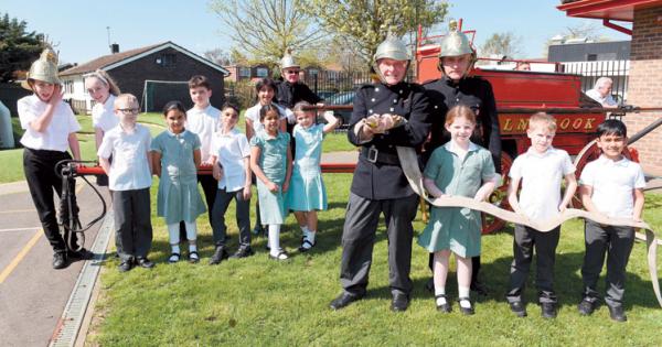 In pictures: Colnbrook History Society demonstrates 180-year-old fire ...