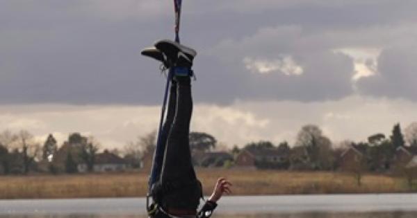 World's first pizza dip bungee jump at Bray Lake - Photo 1 of 3 ...
