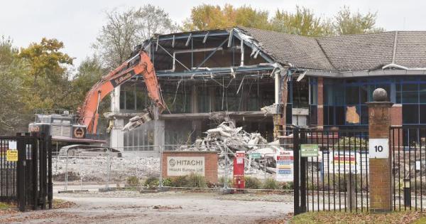 Demolition of Hitachi HQ in Maidenhead commences - Photo 1 of 1 ...