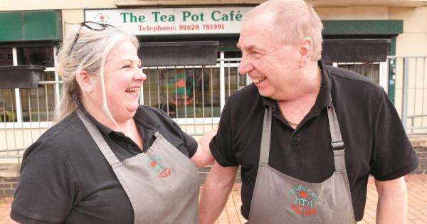 Tea Pot Café owners to hang up their aprons after 43 years - Photo 1 of ...