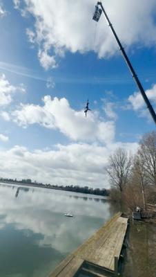 World's first pizza dip bungee jump at Bray Lake - Photo 1 of 3 ...