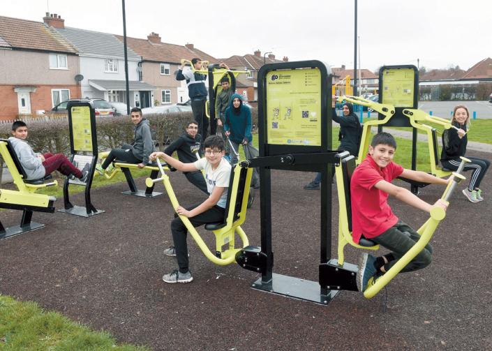 In pictures: Weekly community workout launched in Manor Park - Photo 1 ...