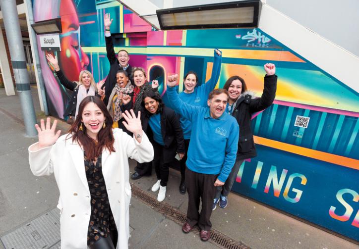 'Dynamic spirit' of Slough unveiled in new train station mural - Photo ...