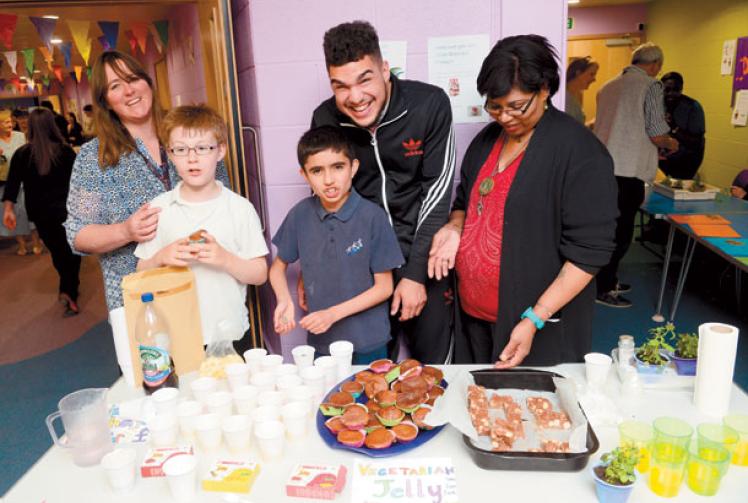 Arbour Vale School pupils take part in Enterprise Day - Slough Express