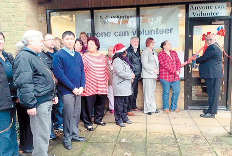 Mayor opens new volunteer centre in Slough - Slough Express