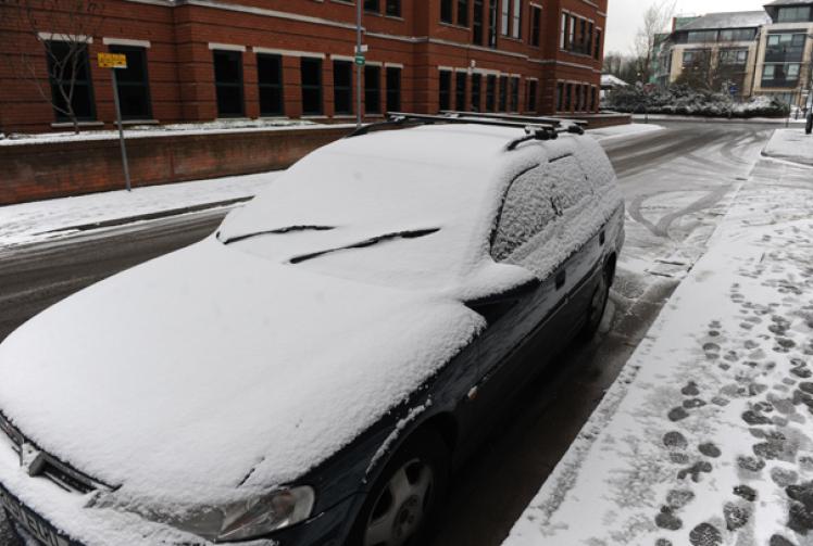 Snow weather warning issued for Maidenhead, Windsor and Slough - Slough ...