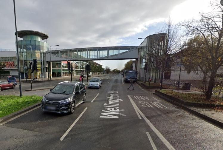 Section of Wellington Street closed this weekend for footbridge ...