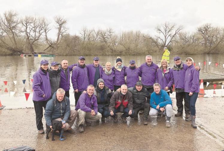 Former police officers takes part in Devizes to Westminster Canoe Race ...