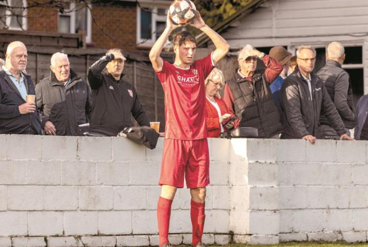 Right back Avery is the hero for Heathens against Wallingford ...