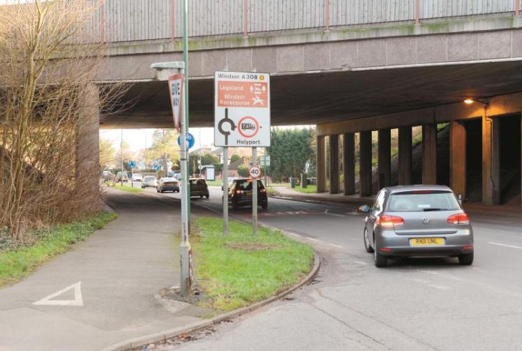 Bray mini-roundabout on A308 could become signal junction - Photo 1 of ...