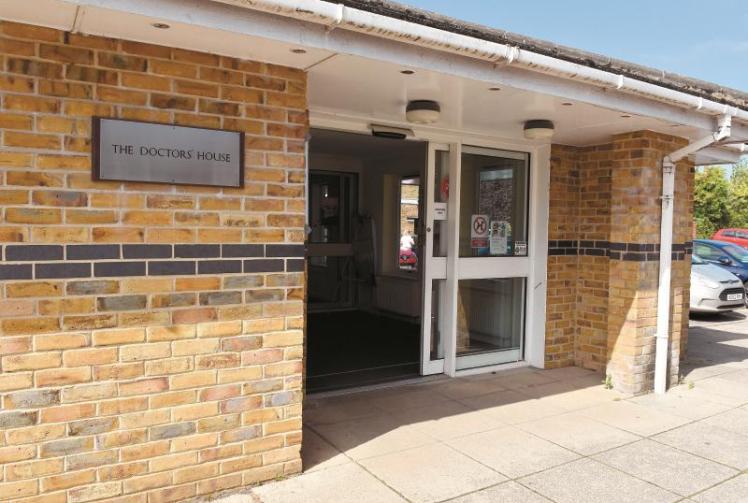 Marlow medical staff call for understanding amid practice difficulties ...