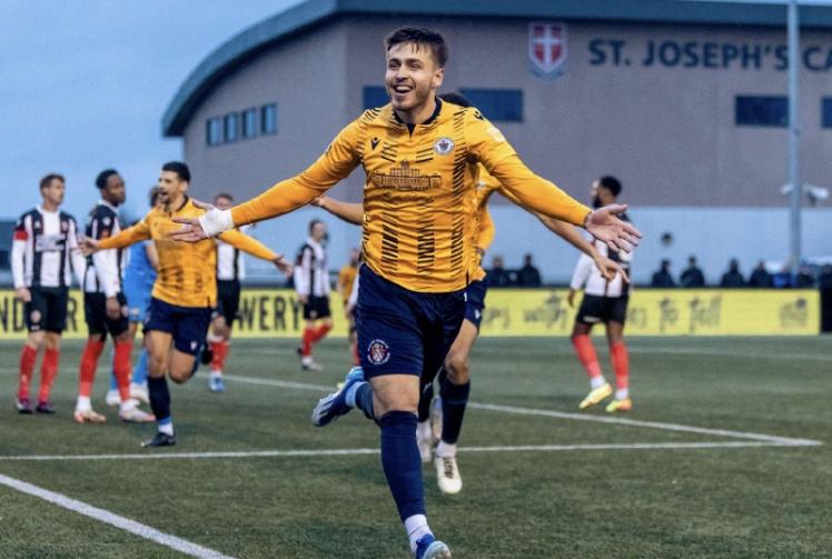 Slough Town 'proud' after Slavi Spasov completes move to Southend ...