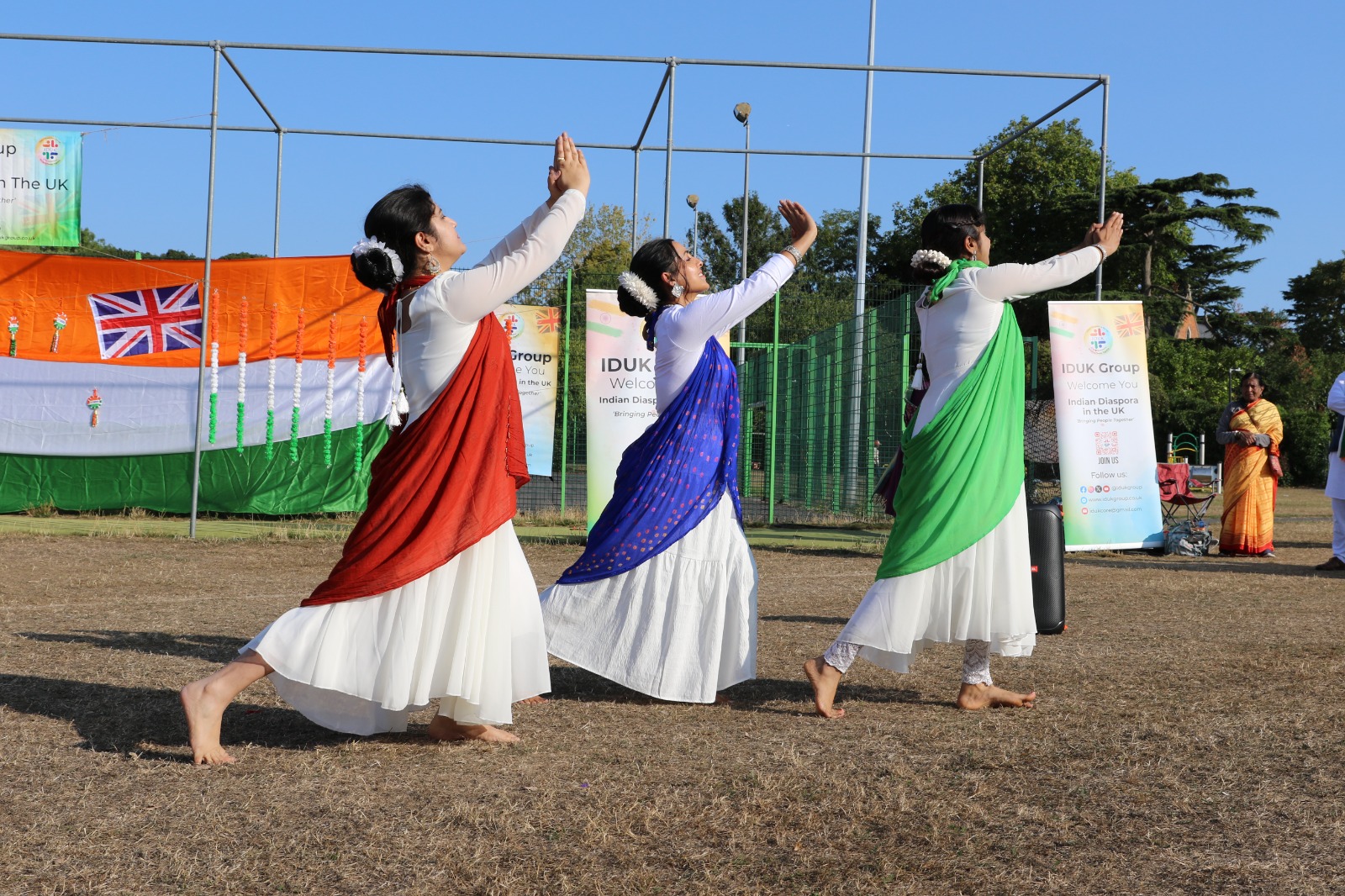 Hundreds gather in Slough full of 'joy and pride' for Indian ...